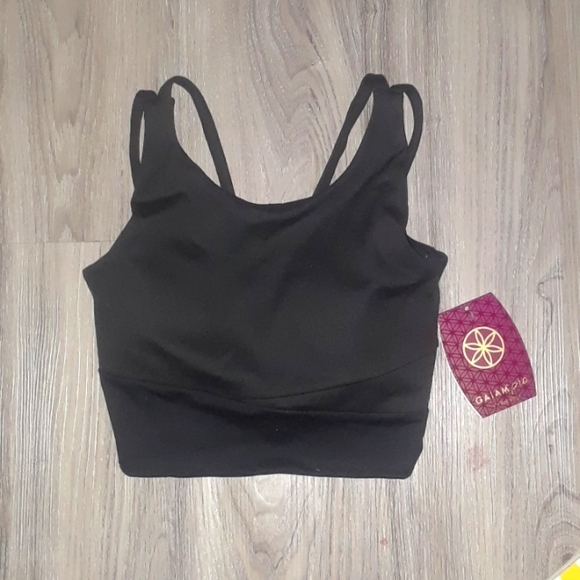 GAIAM | Intimates & Sleepwear | Gaiam Pro Harlow Sports Bra Crop Top ...